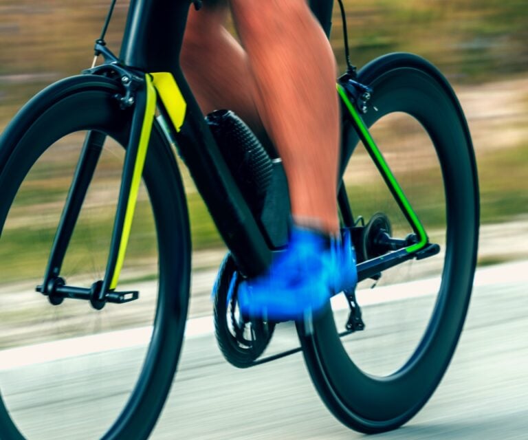 8 Lunge Variations - How to Do a Lunge - Illustrated Guide - Gym Geek