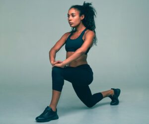 8 Lunge Variations - How to Do a Lunge - Illustrated Guide - Gym Geek