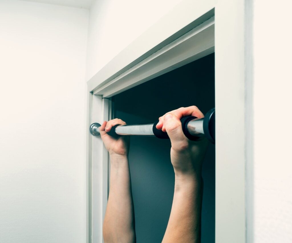 How to Do a Pull-up - 7 Variations - Illustrated Guide - Gym Geek